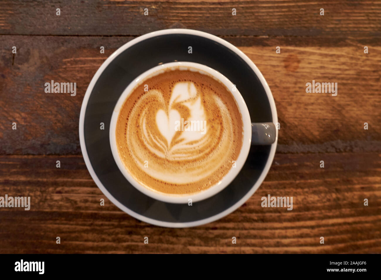 Overhead latte art hi-res stock photography and images - Alamy