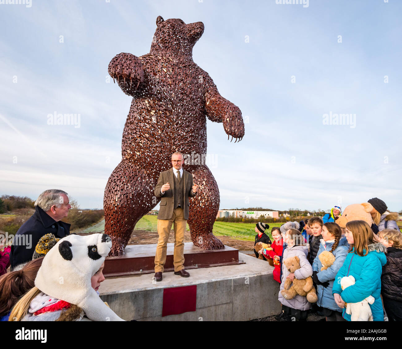 Unveiling of a 5m high bear sculpture to celebrate life of naturalist ...