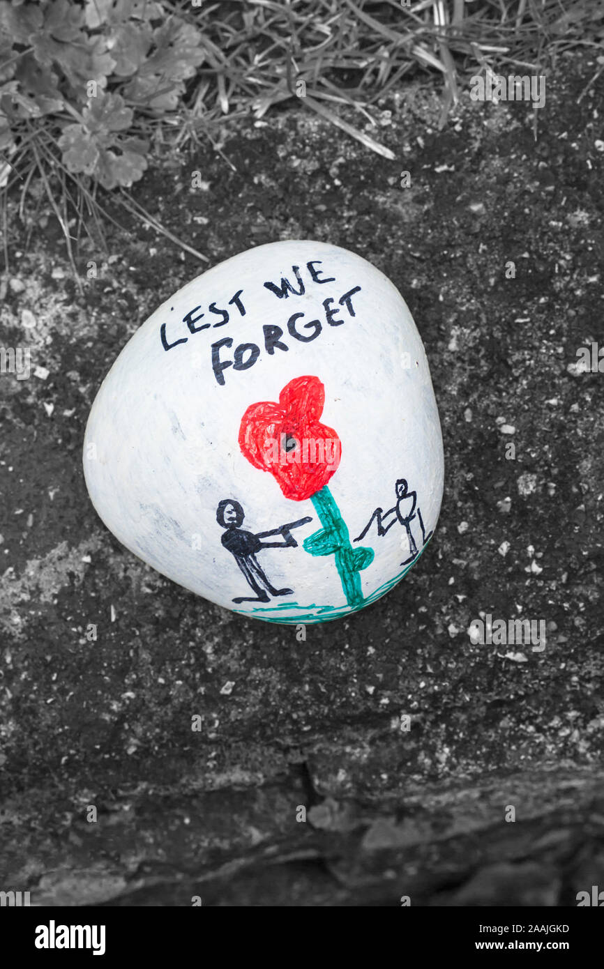 Wartime remembrance painting hi-res stock photography and images - Alamy