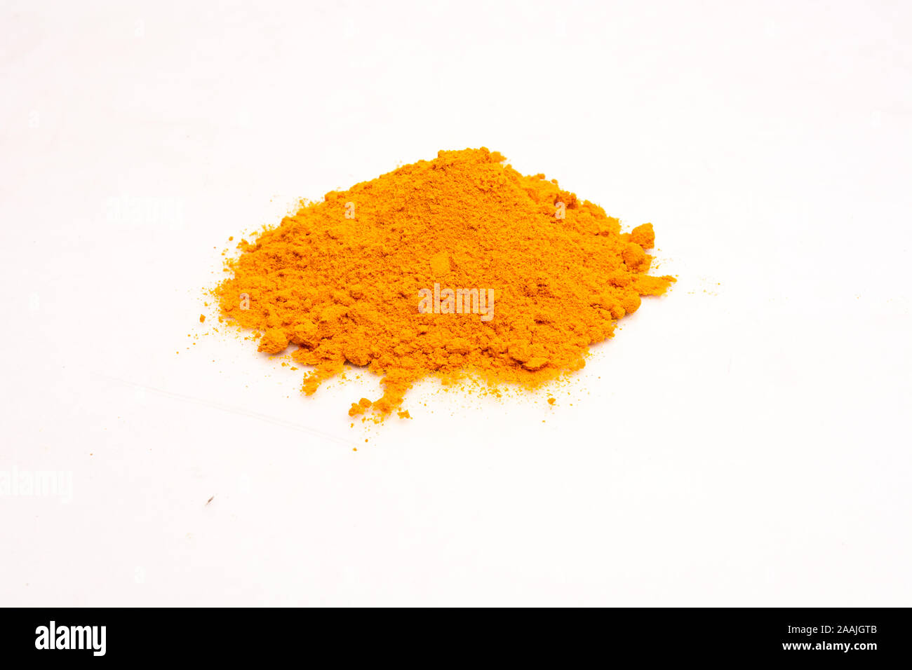 Turmeric rhizome powder isolated on white background Stock Photo - Alamy