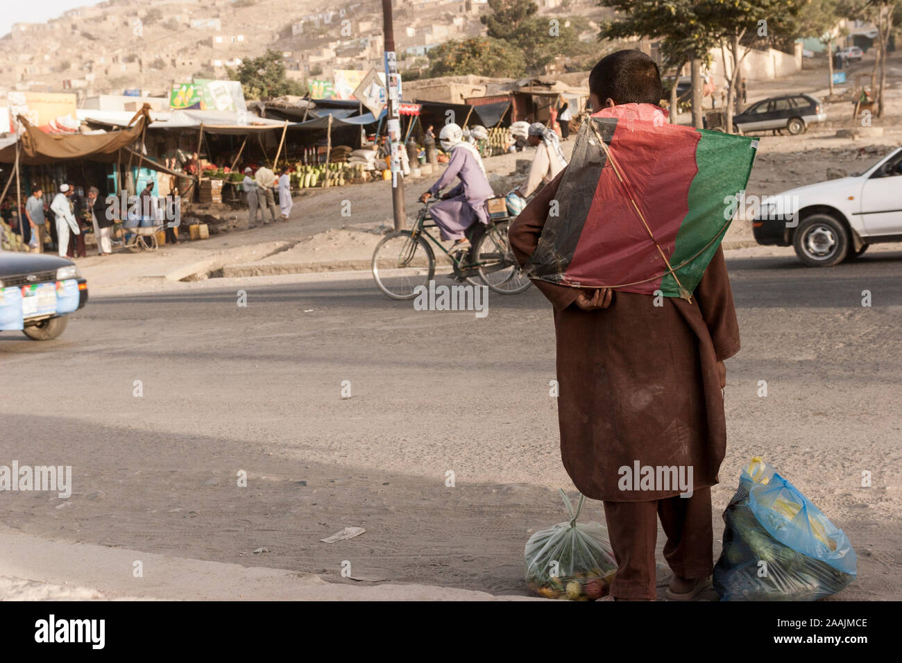 Kabul street slums afghanistan hi-res stock photography and images - Alamy