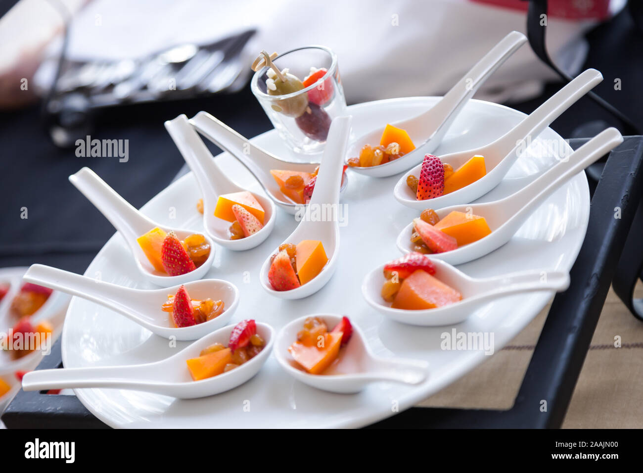 Fruit tarts with summer fruits hi-res stock photography and images - Alamy