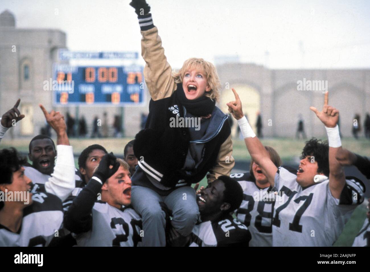 WOODY HARRELSON, WESLEY SNIPES and GOLDIE HAWN in WILDCATS (1986 ...