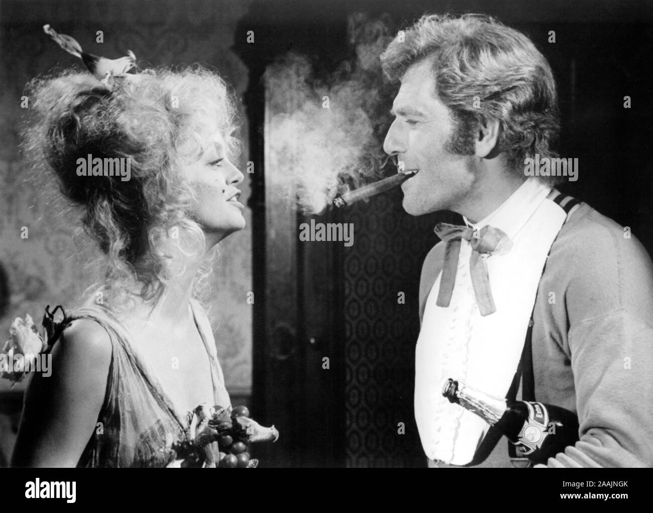 GEORGE SEGAL and GOLDIE HAWN in THE DUCHESS AND THE DIRTWATER FOX (1976 ...