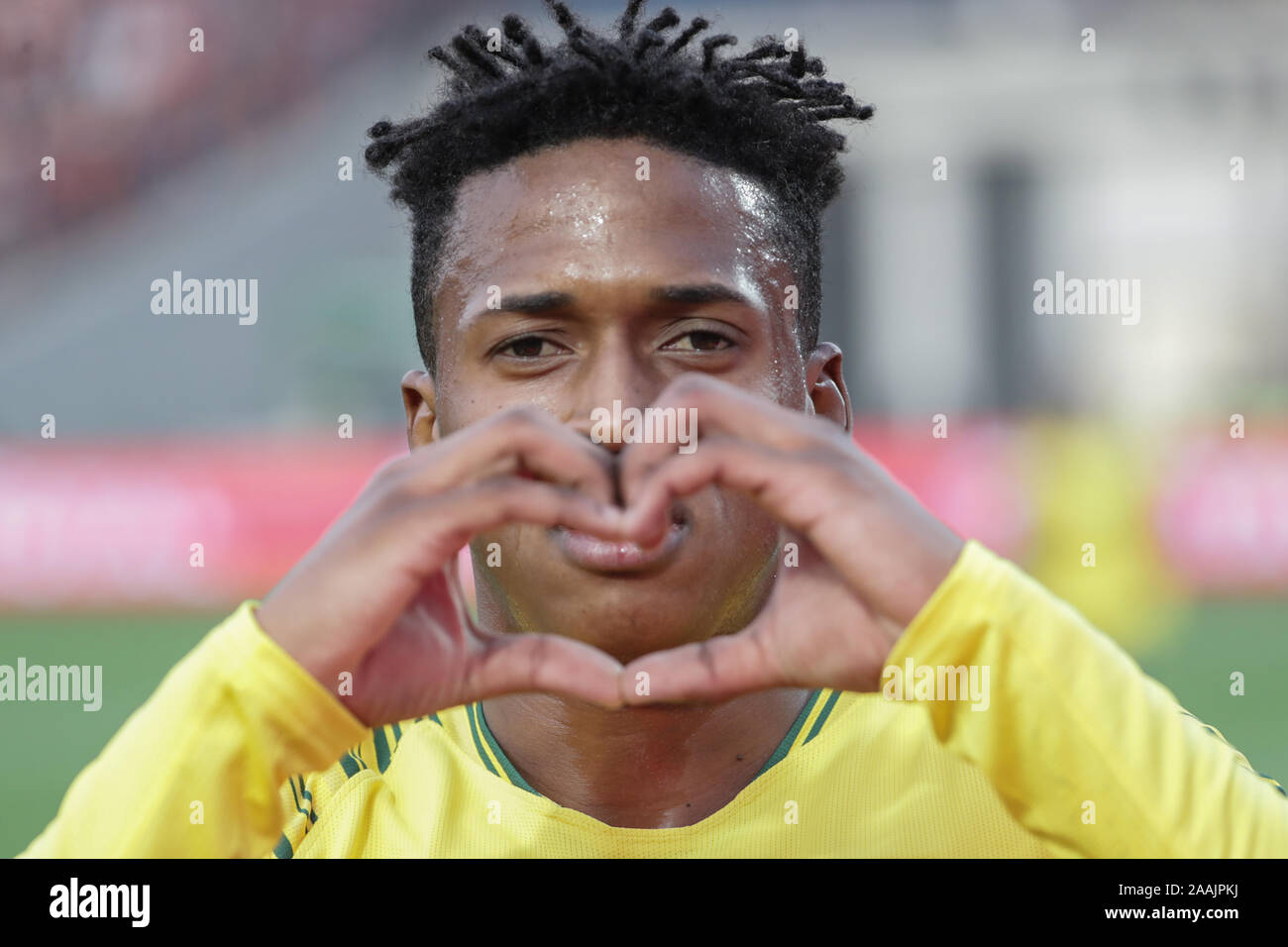 Cairo, Egypt. 22nd Nov, 2019. South Africa's Luther Wesley Singh ...