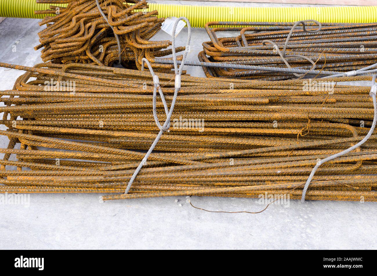 Corrosion in build structure hi-res stock photography and images - Alamy