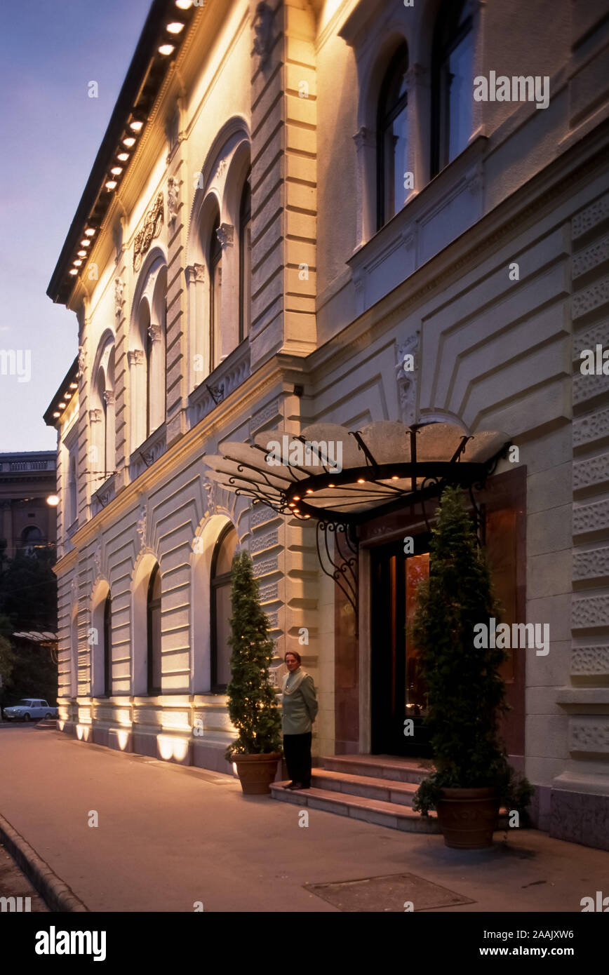 Restaurant gundel hi-res stock photography and images - Alamy