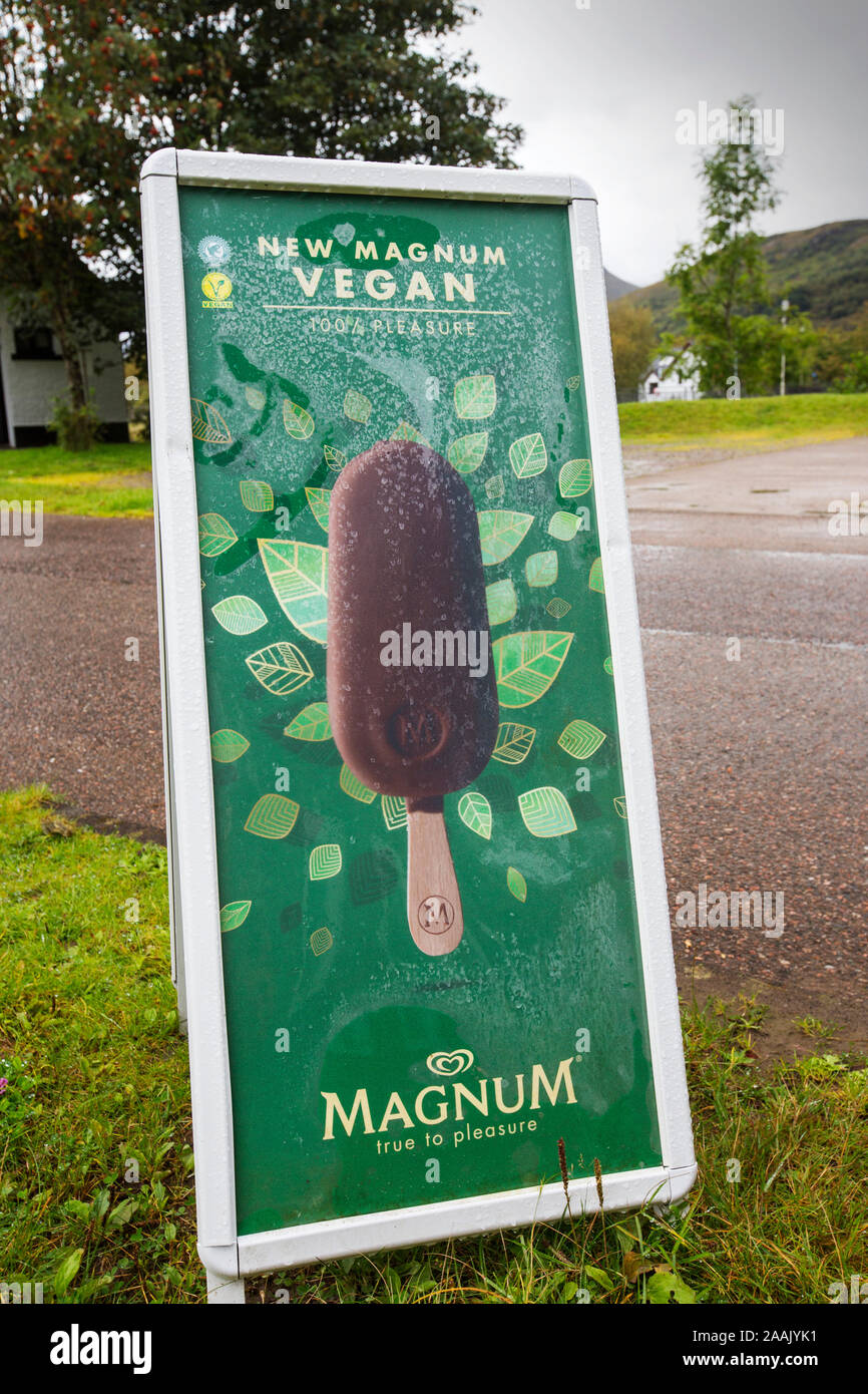 Vegan advert hi-res stock photography and images - Alamy