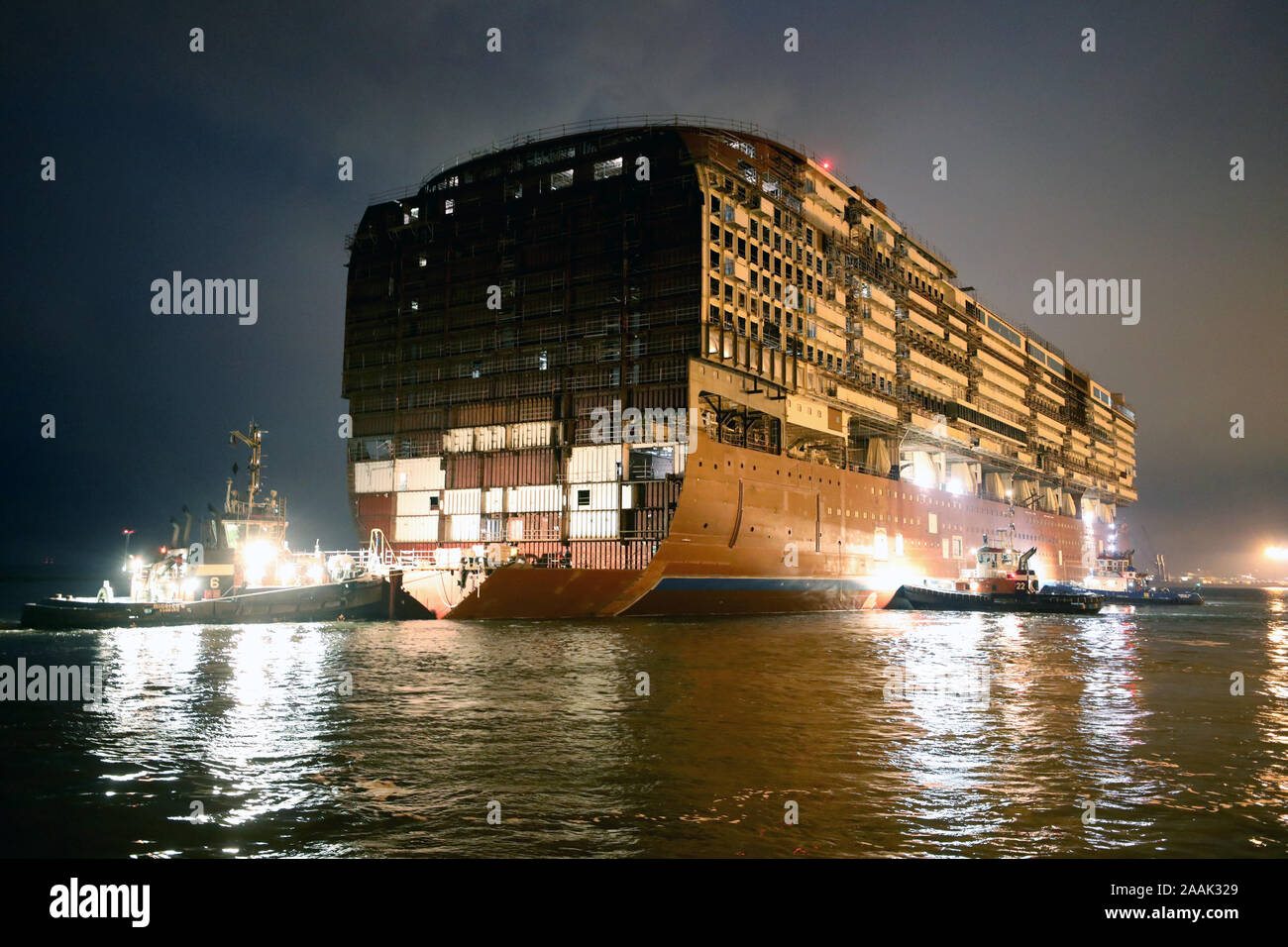 Rostock, Germany. 22nd Nov, 2019. The 216 metre long midship of the ...