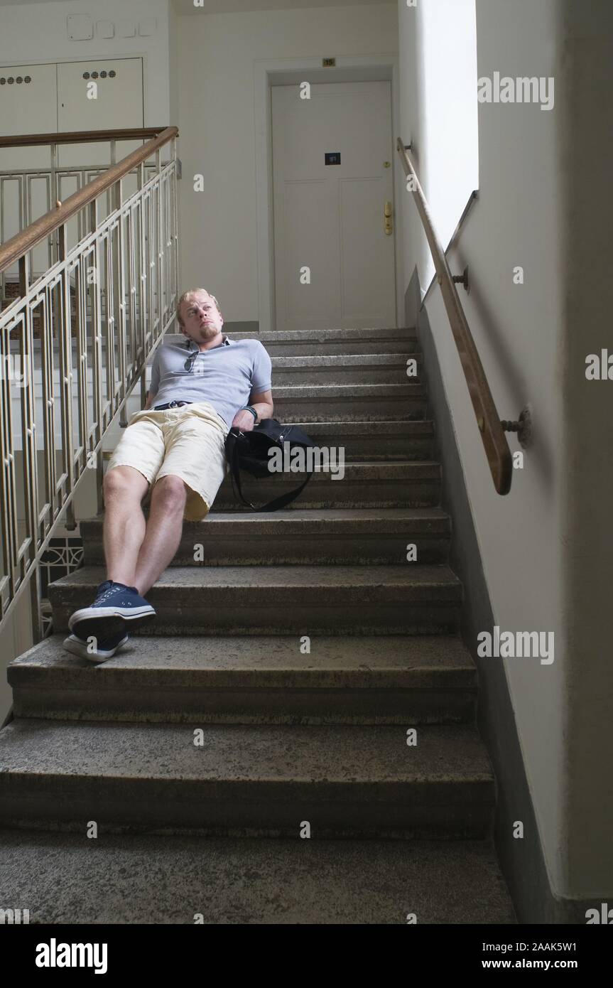 Wartet hi-res stock photography and images - Alamy