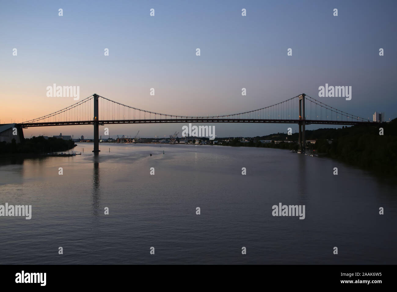 Bordeaux pont d’aquitaine hi-res stock photography and images - Alamy