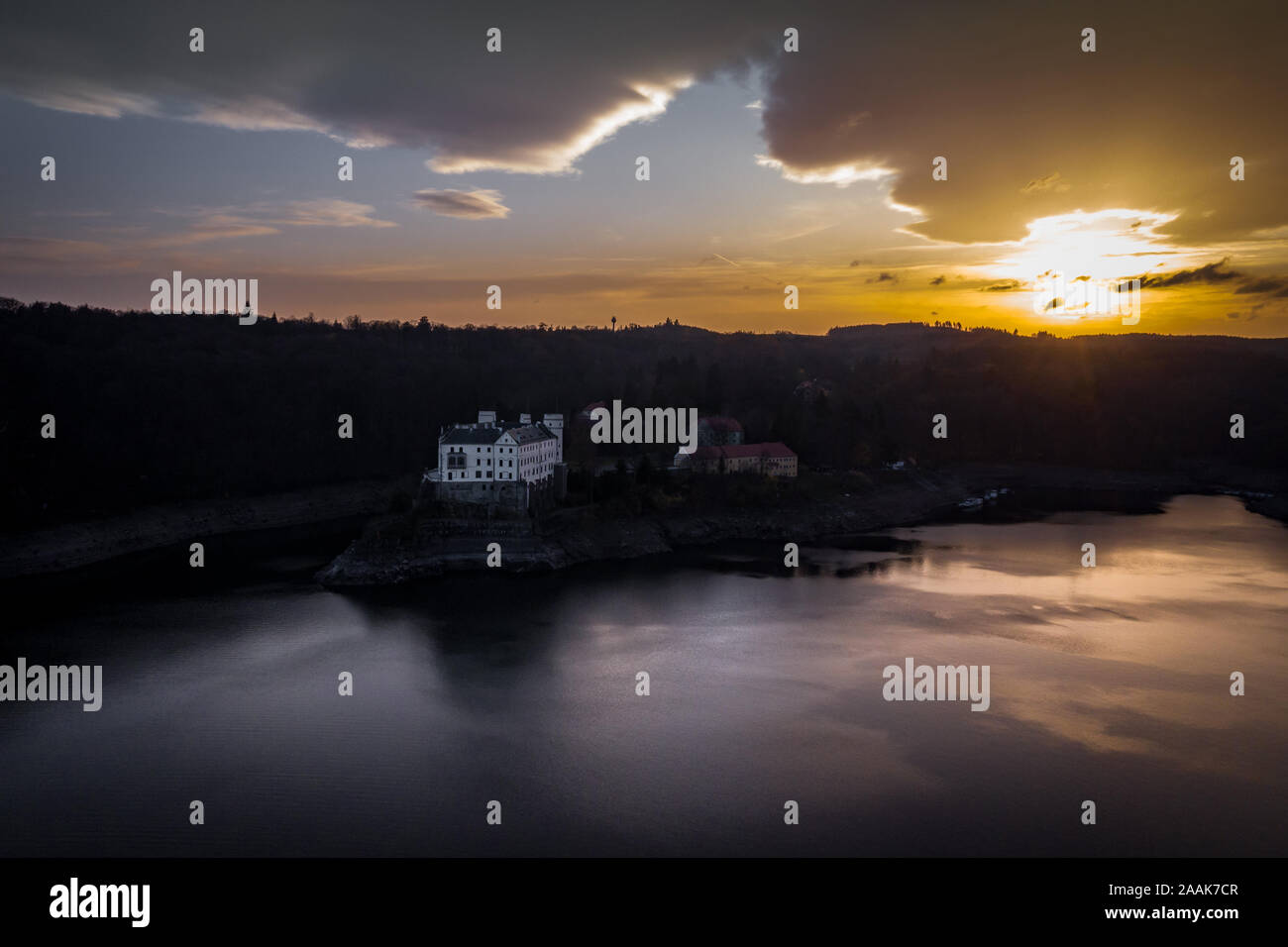 Orlik castle hi-res stock photography and images - Alamy