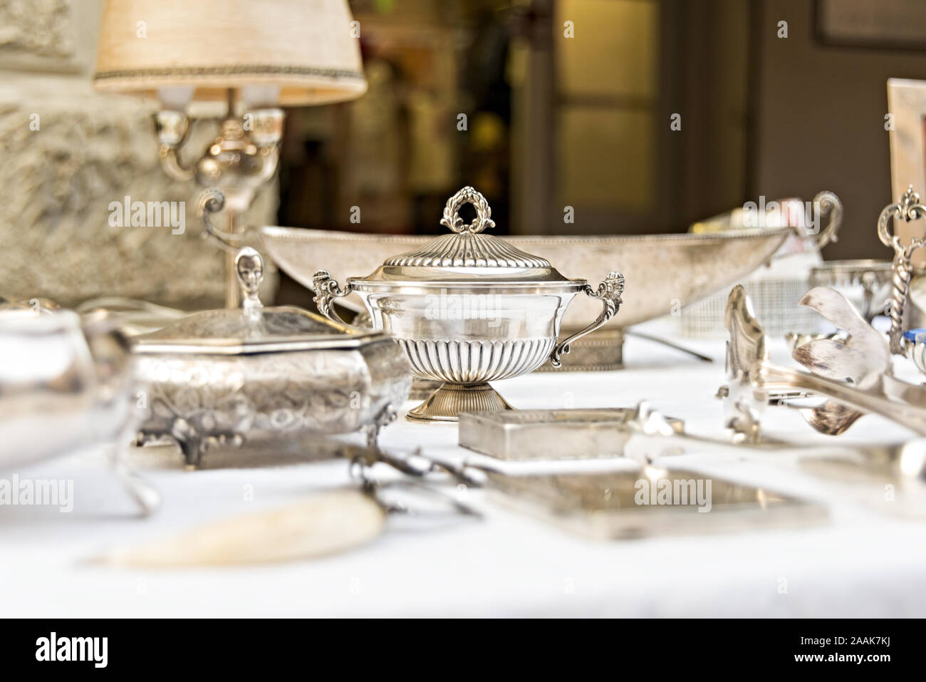 Bicchieri vari hi-res stock photography and images - Alamy