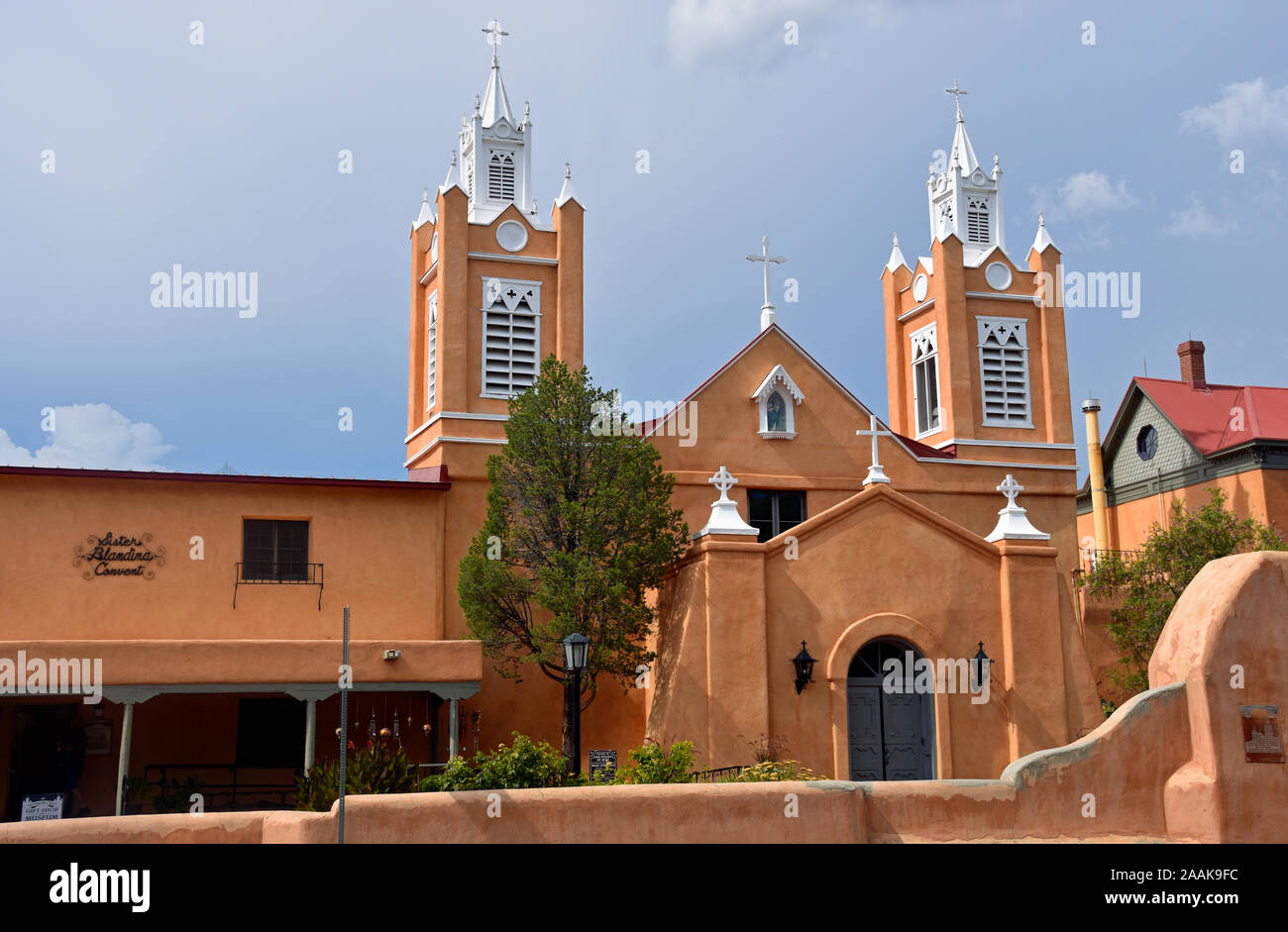 Spanish colonial period hi-res stock photography and images - Alamy