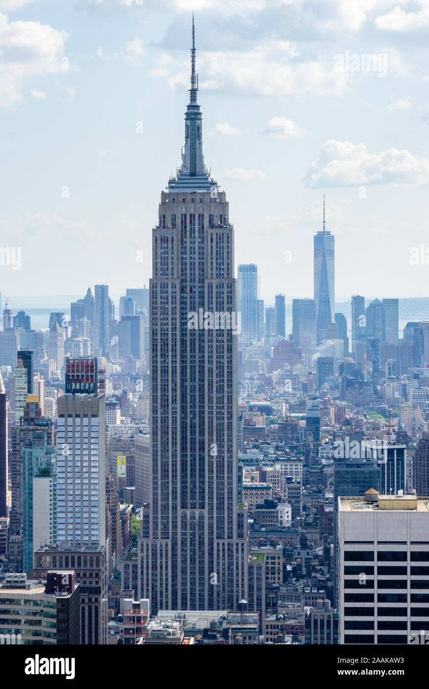 Empire state building exterior hi-res stock photography and images - Alamy