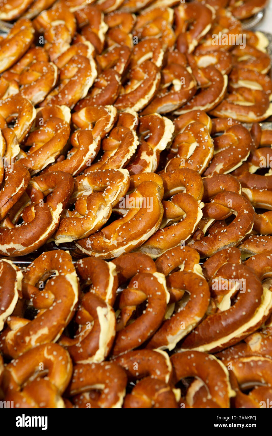 Brezel hi-res stock photography and images - Alamy