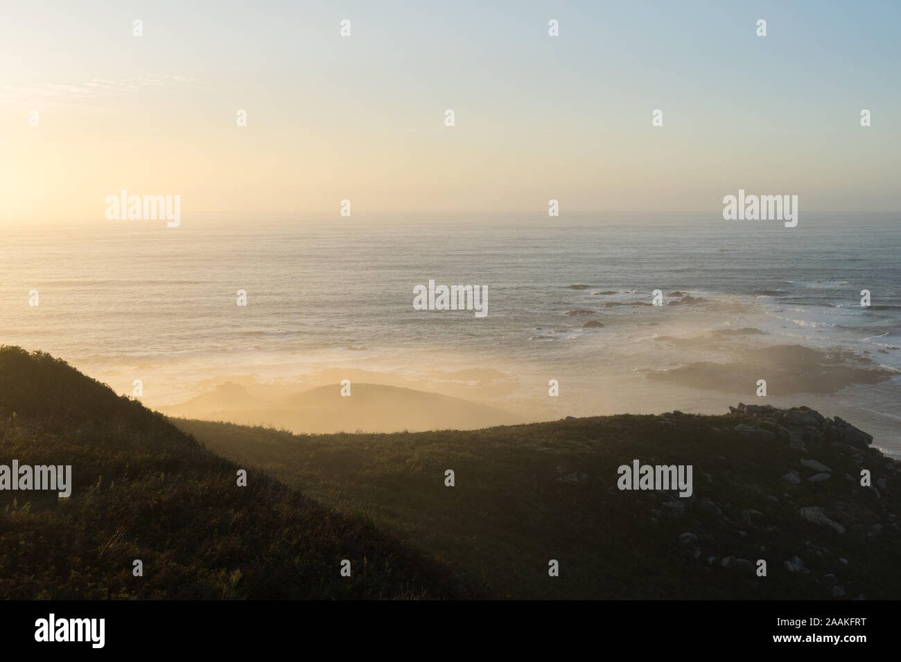 Mist and fog ocean hi-res stock photography and images - Alamy