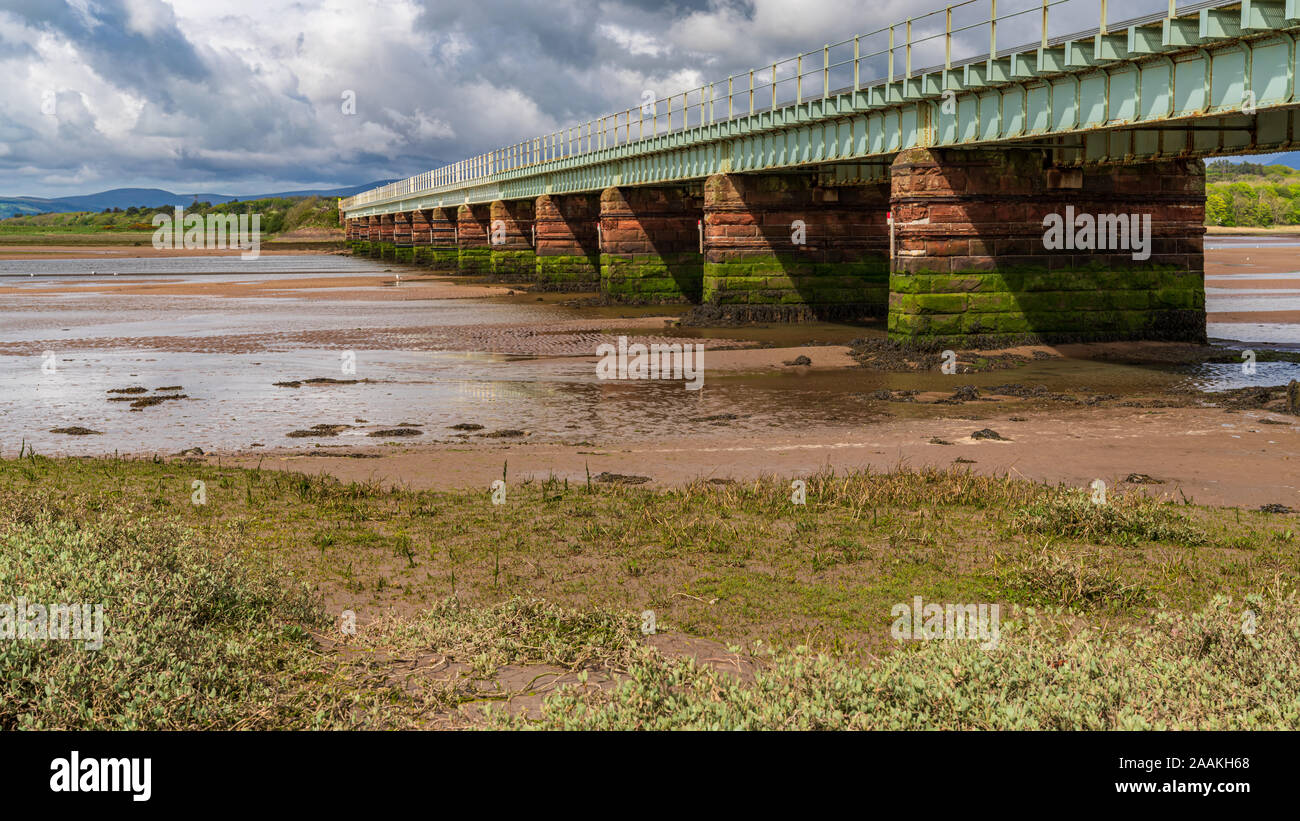 River esk viaduct hi-res stock photography and images - Alamy