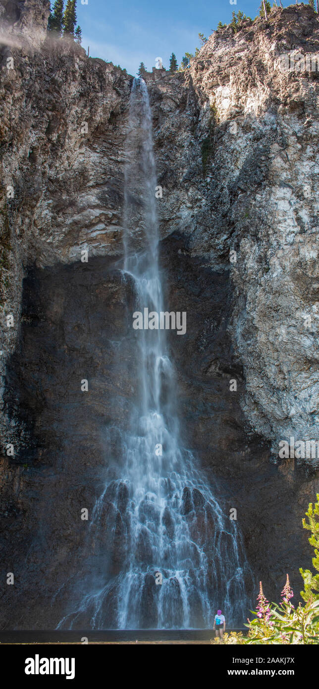 Angel falls trail hi-res stock photography and images - Alamy