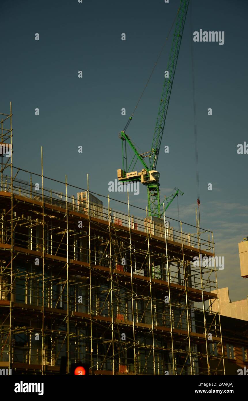 High rise building environment hi-res stock photography and images - Alamy