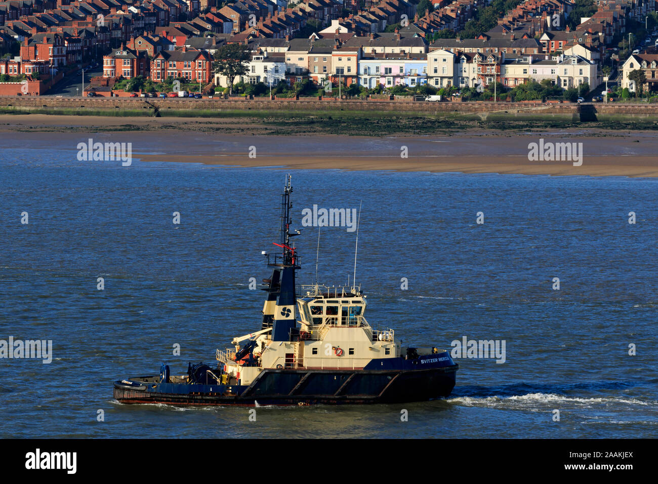Tugboat on the Mersey River, Liverpool, England, United Kingdom Stock ...