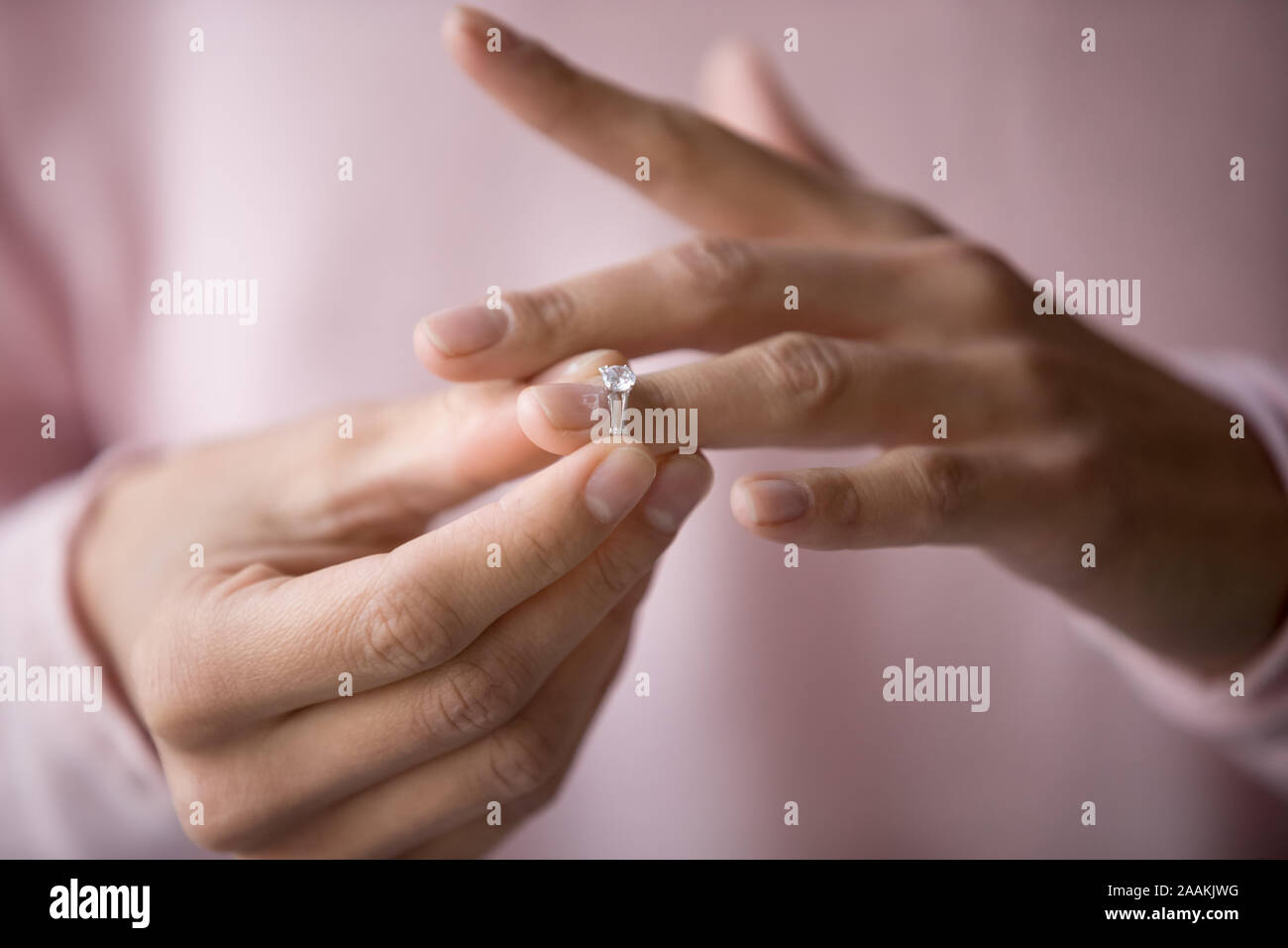 Removing wedding ring hi-res stock photography and images - Alamy