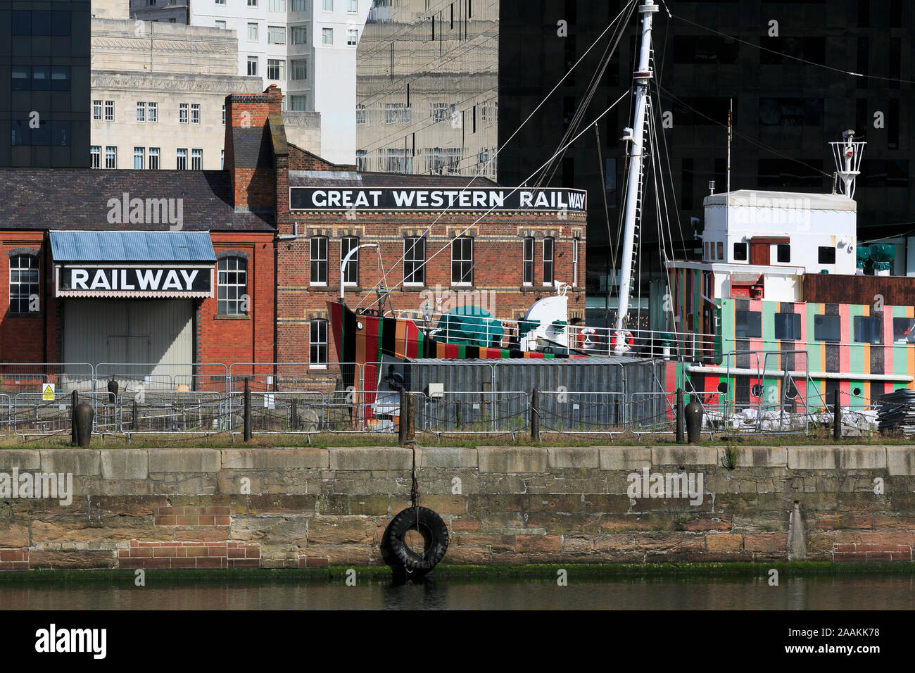 Great western railway building hi-res stock photography and images - Alamy