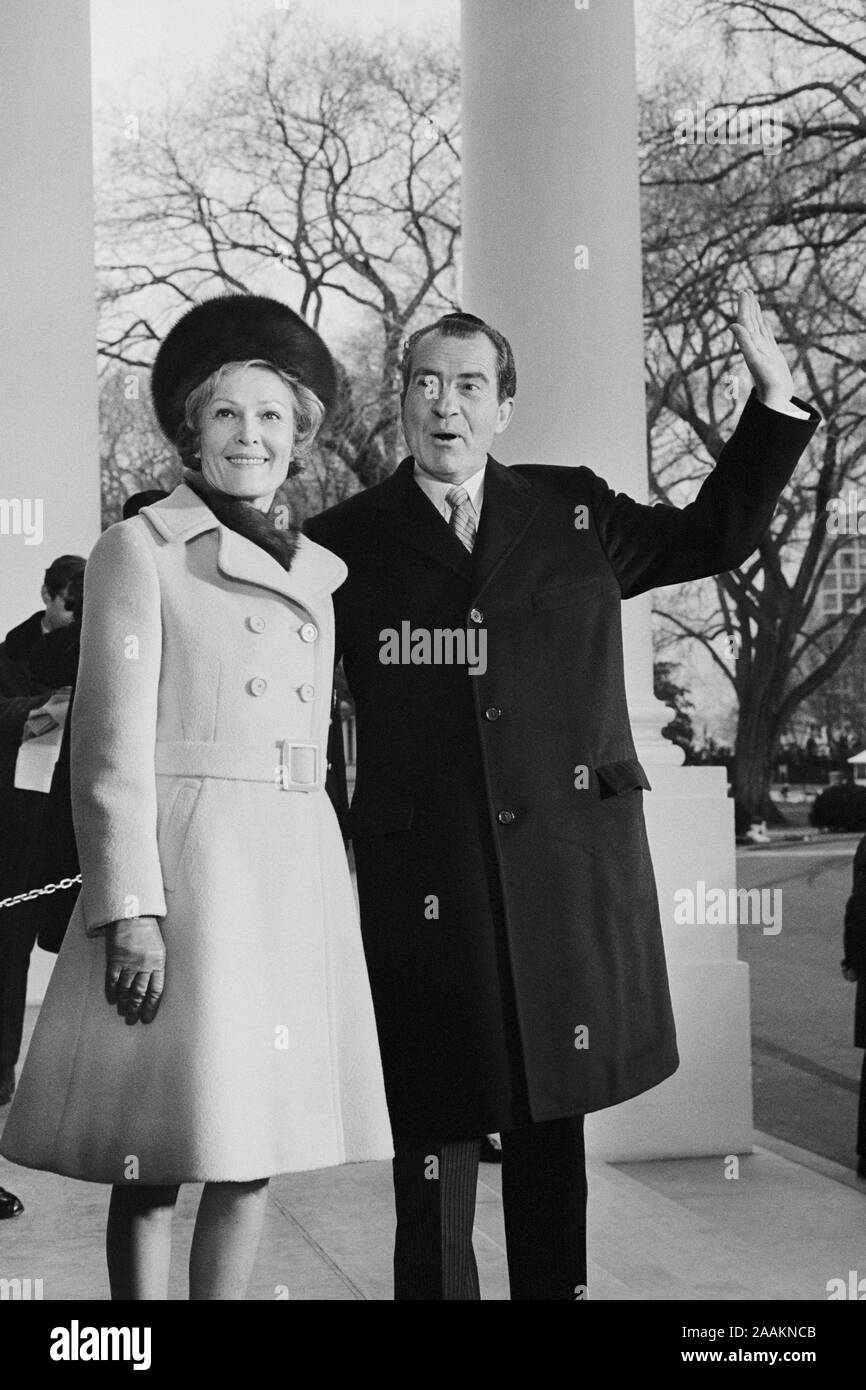 U.S. President Richard Nixon and First Lady Pat Nixon returning to ... U.S. President Richard Nixon and First Lady Pat Nixon returning to ...
