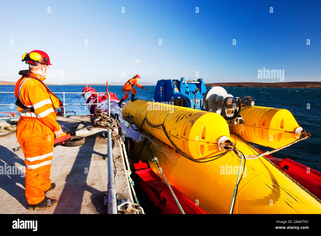 Kinetic and potential energy hi-res stock photography and images - Alamy