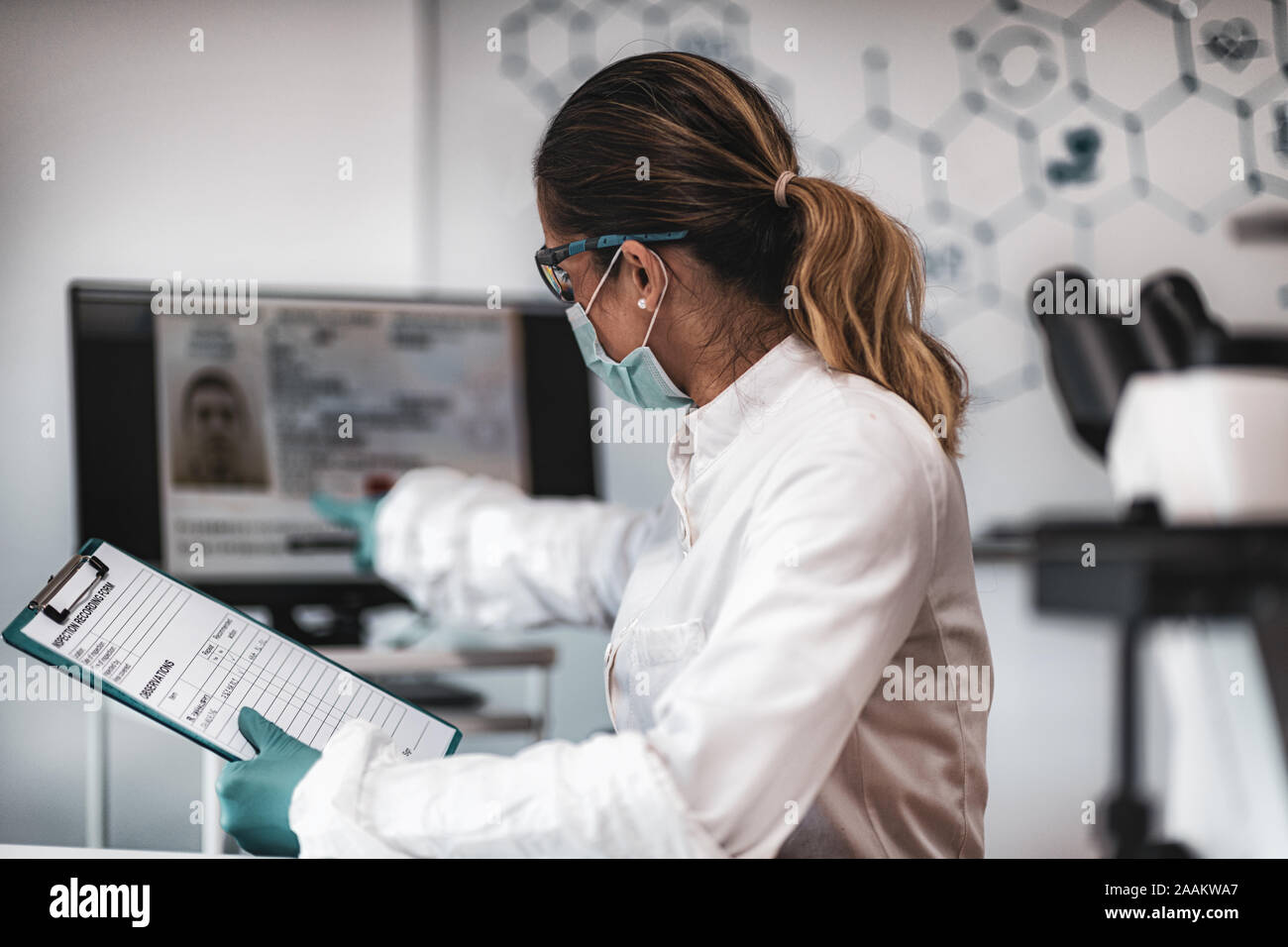 Crime scene note hi-res stock photography and images - Alamy