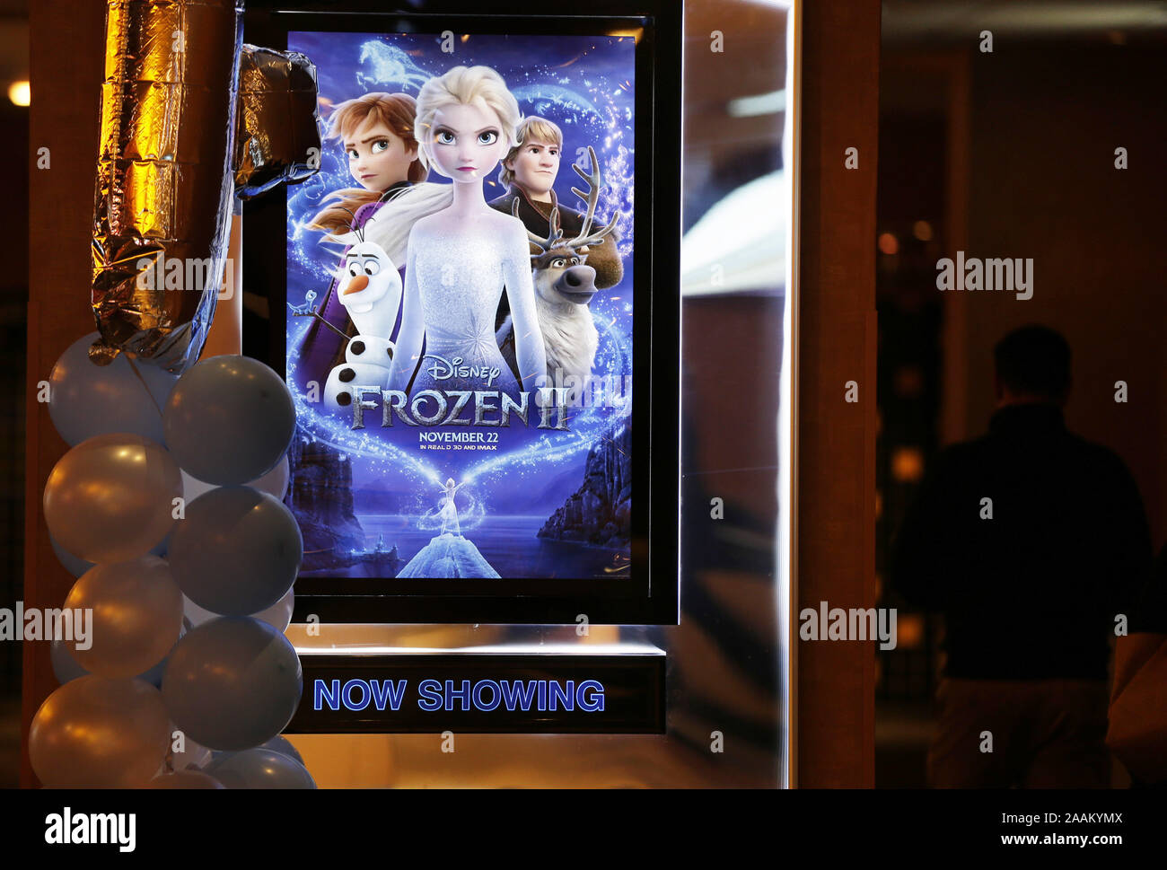 Elsa frozen 2013 hi-res stock photography and images - Alamy