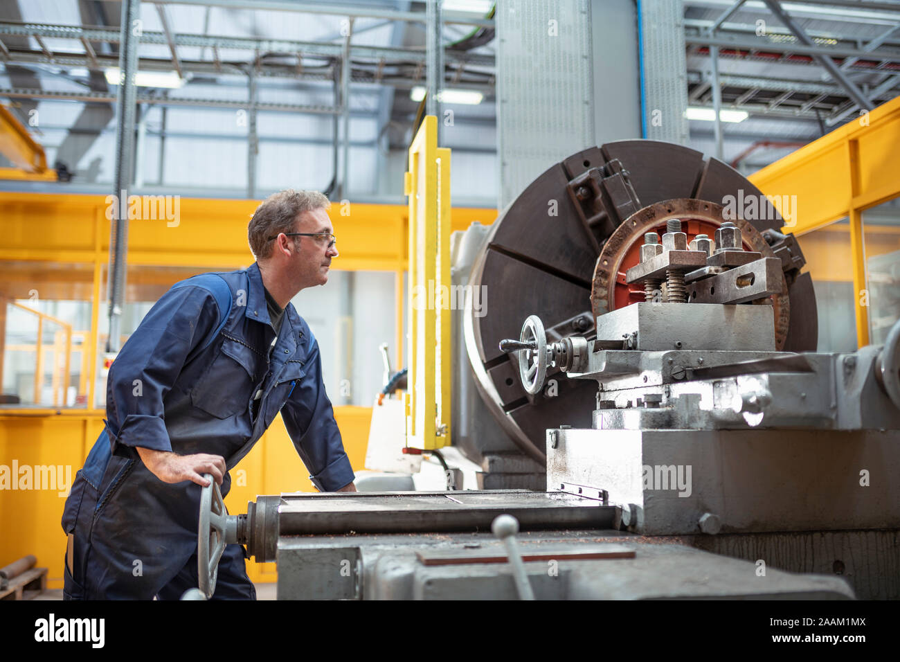 Engineering thinking hi-res stock photography and images - Alamy