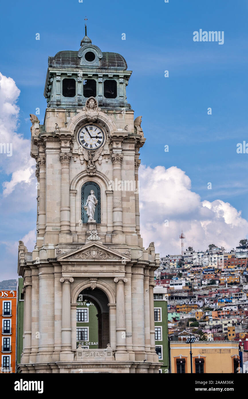 The Clocktower Monument, called Reloj Monumental de Pachuca in Spanish ...