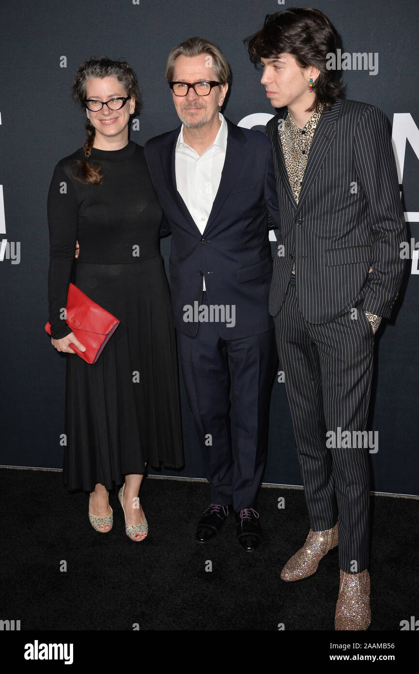 LOS ANGELES, CA - FEBRUARY 10, 2016: Alexandra Edenborough & Gary ...