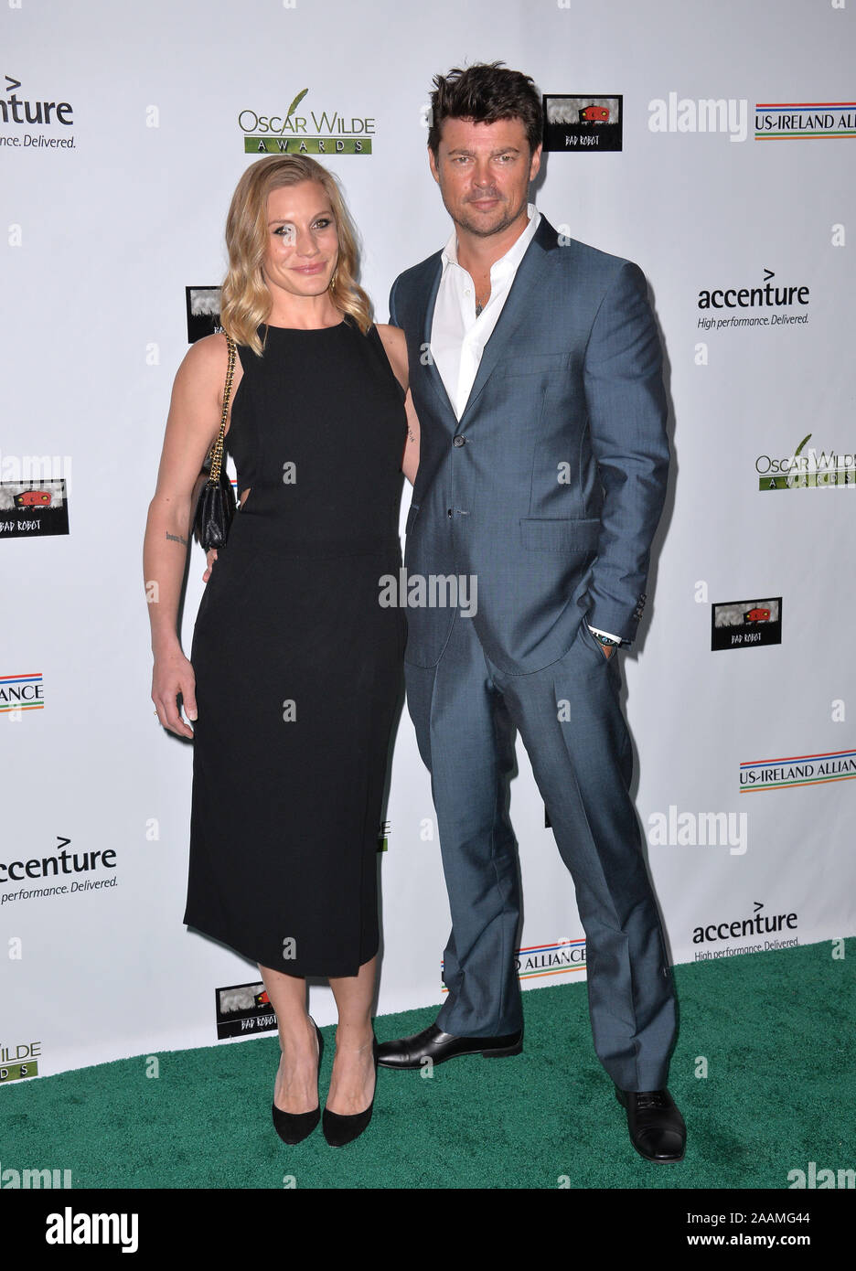 Actress katee sackhoff actor karl hi-res stock photography and images ...