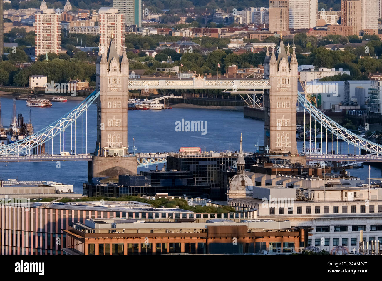Driving on tower bridge london hi-res stock photography and images - Alamy