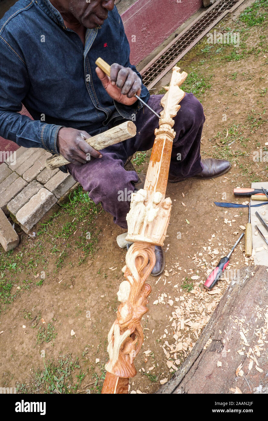 African traditional tools hi-res stock photography and images - Alamy