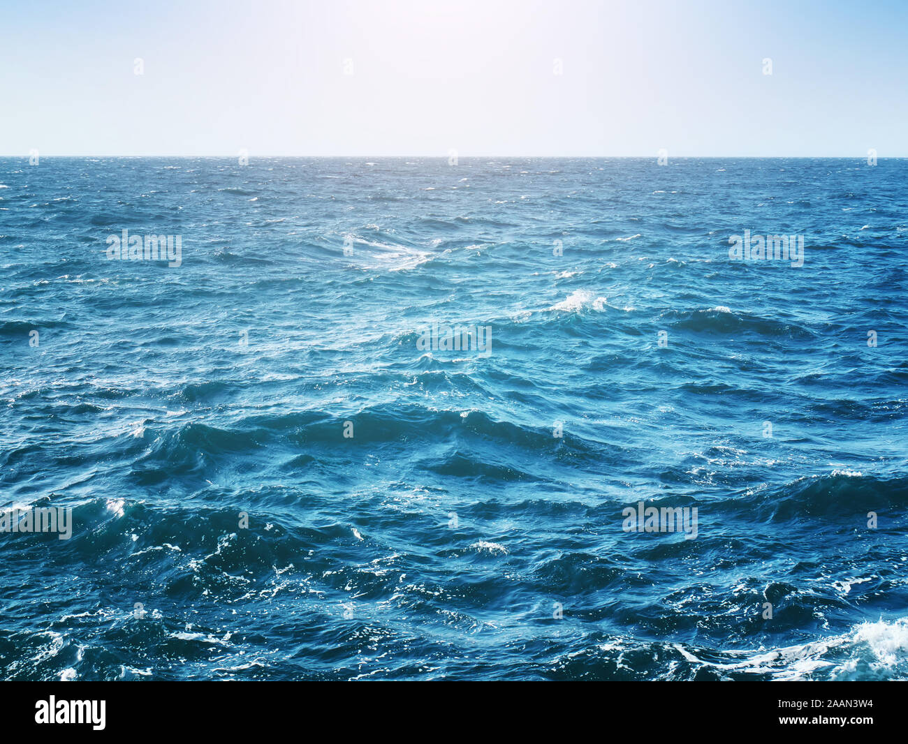 Deep blue atlantic sea hi-res stock photography and images - Alamy