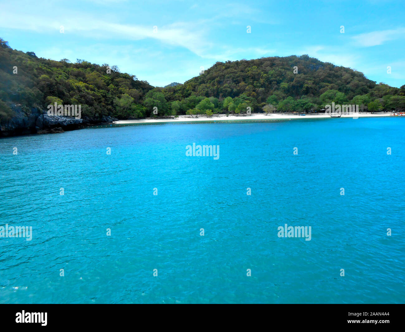 The view to Ko Wua Ta Lap Island at Mu Koh Ang Thong National Marine ...