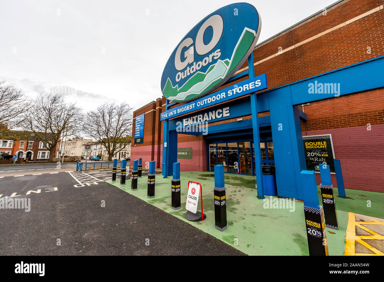 Ram Raid Bollards High Resolution Stock Photography and Images - Alamy