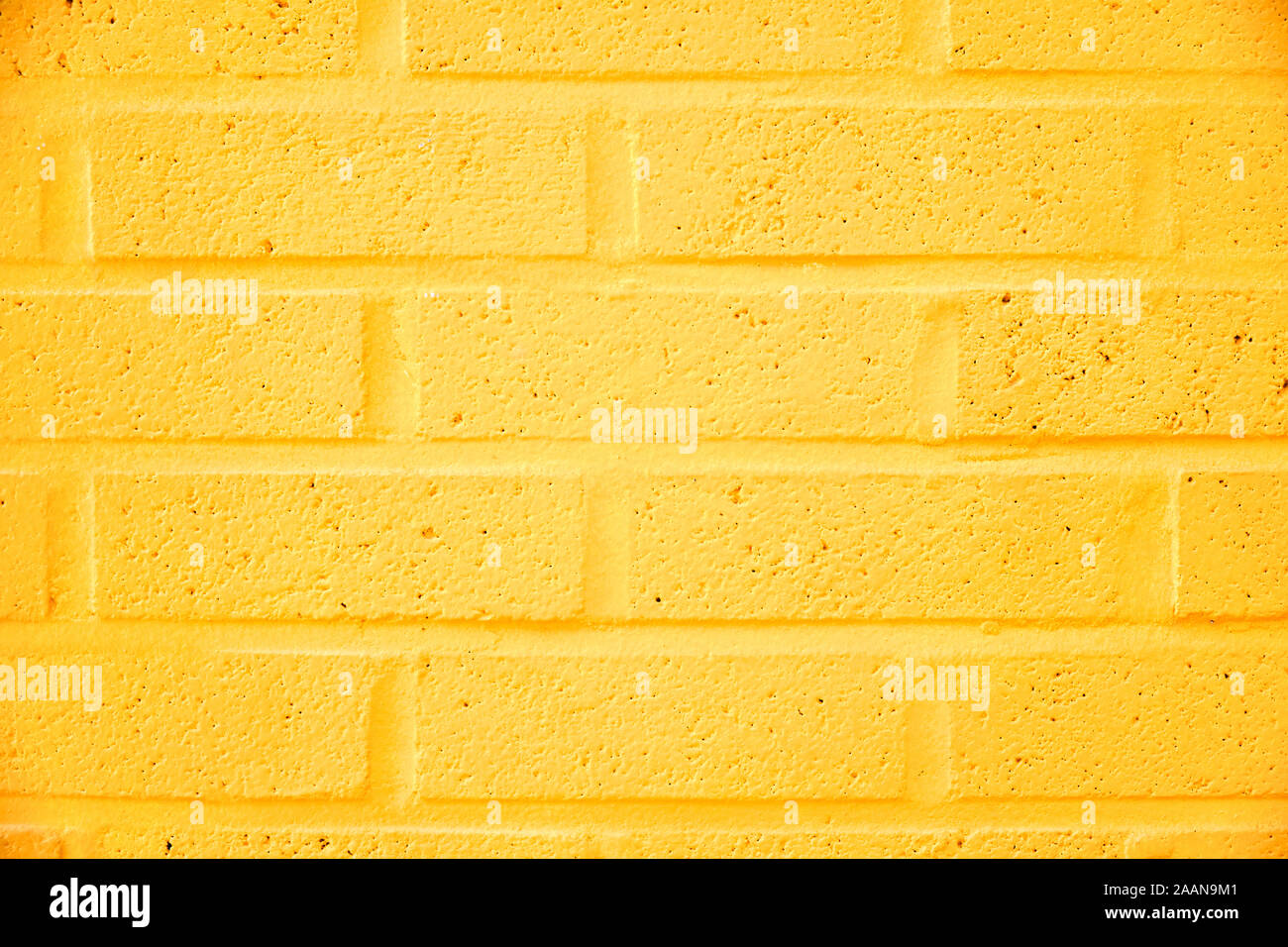 Yellow brick pattern hi-res stock photography and images - Alamy