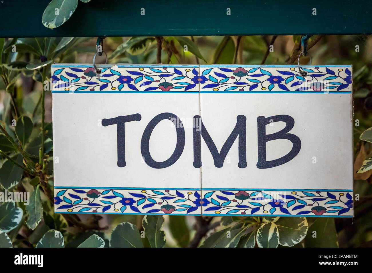 Sign for The Garden Tomb in old town of Jerusalem Stock Photo - Alamy