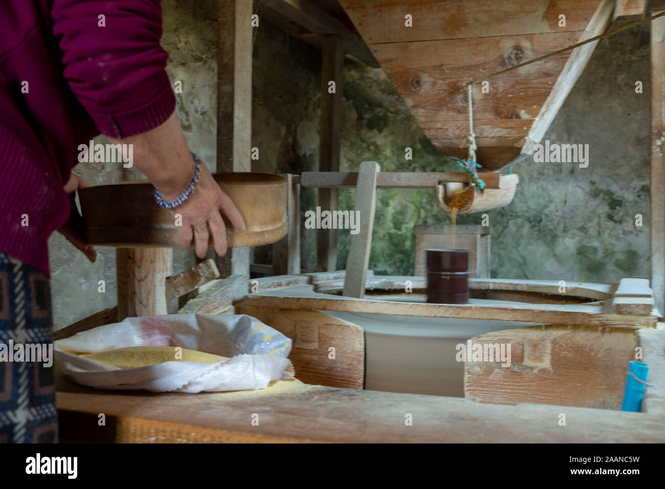 Hand corn grinder hi-res stock photography and images - Alamy