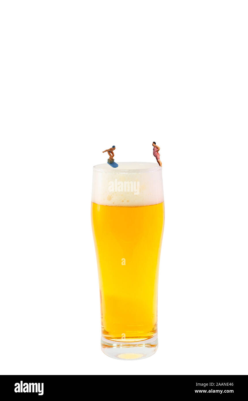 Miniature photography, miniature figures with beer glass. Modeling ...