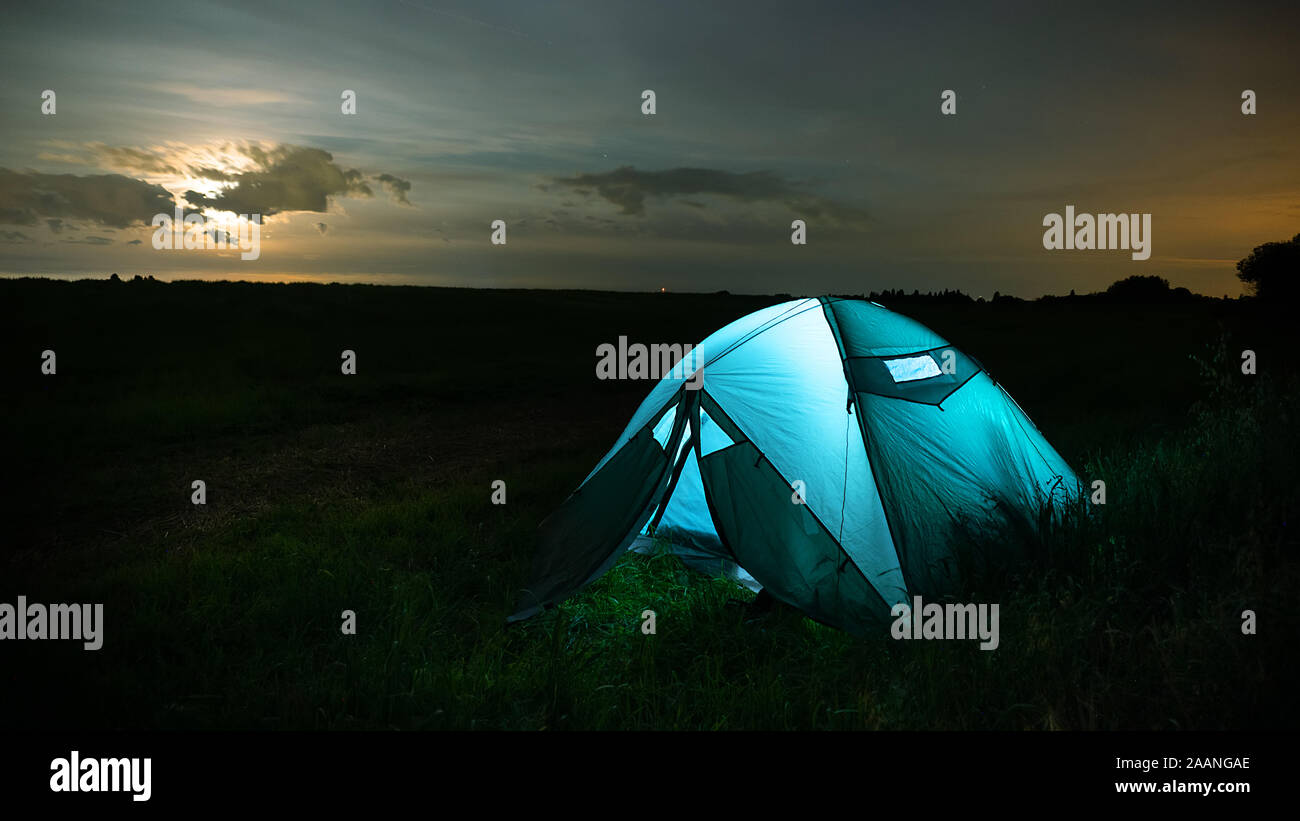 Moonlit camping hi-res stock photography and images - Alamy