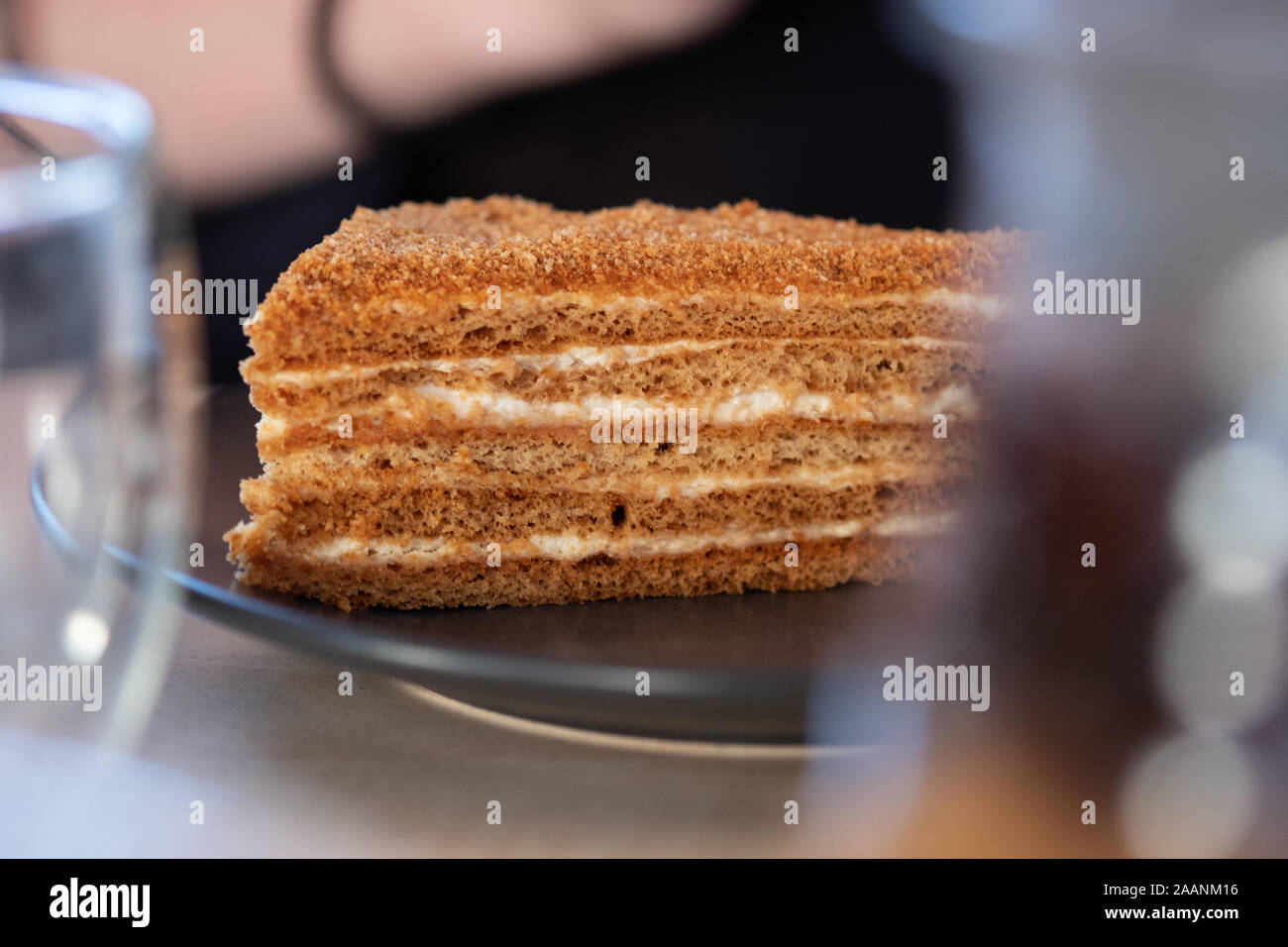 Napoleon cake powdered sugar hi-res stock photography and images - Alamy