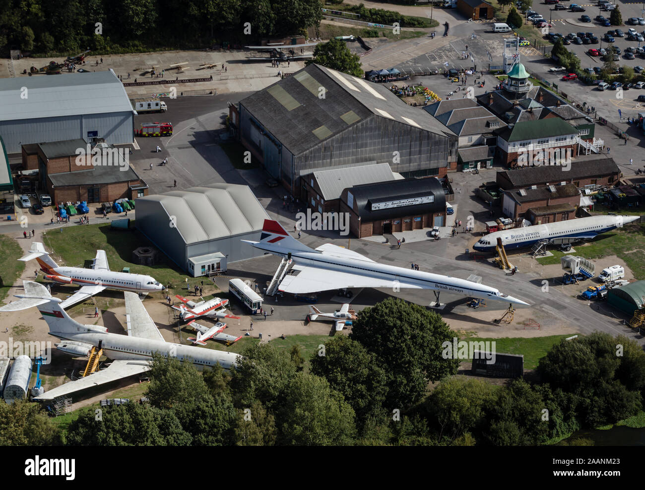 Brooklands motor racing circuit hi-res stock photography and images - Alamy