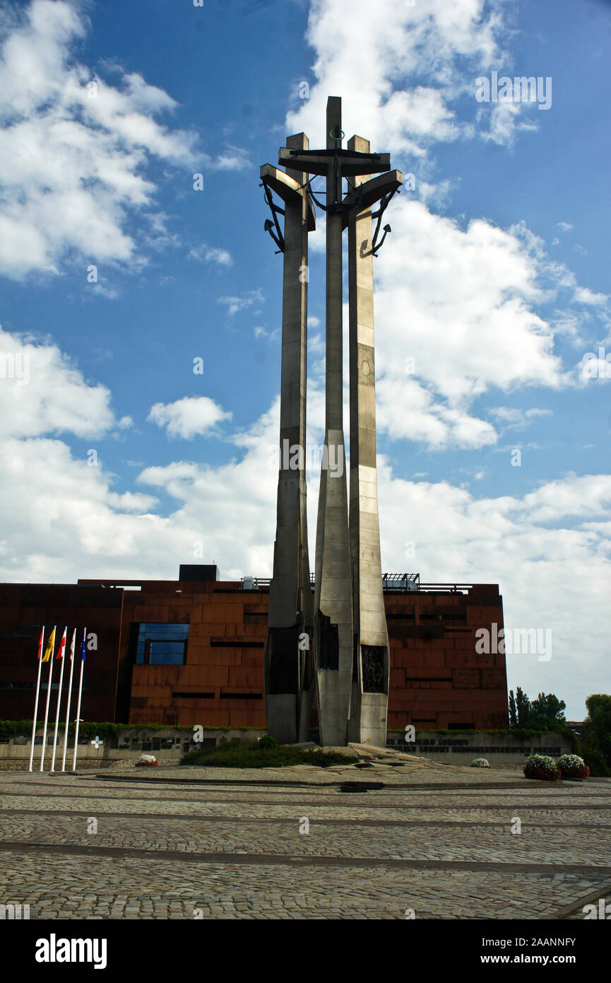 Monument of the Fallen Shipyard Workers, Center of Solidarnosc, Gdansk ...