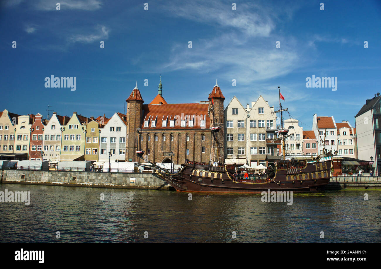 Architecture of the old town in Gdansk Stock Photo - Alamy