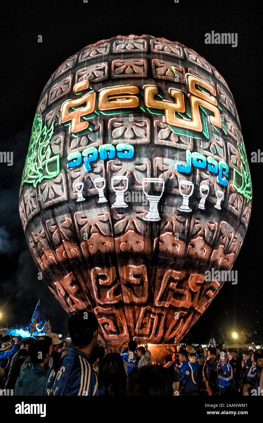 Taunggyi hot air balloon hi-res stock photography and images - Alamy